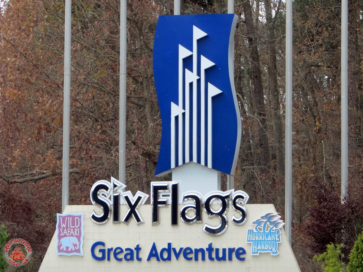 Six Flags Blue Banner Highway Sign at Six Flags Great Adventure